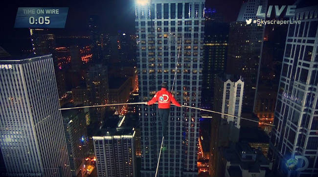 Insane Daredevil Walks Between Skyscrapers On A Tightrope While Blindfolded (Video ...