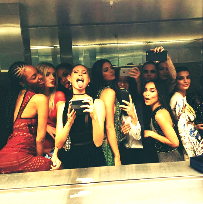 16 Types Of Girls You Meet In Nightclub Bathrooms | CollegeTimes.com