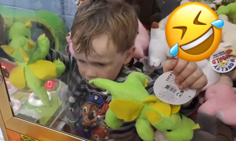 Vending Machine Child In Tipperary Is The Funniest Thing Of All Time ...